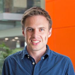 Fossilized Nuclei and Germination Structures Identify Ediacaran “Animal ...